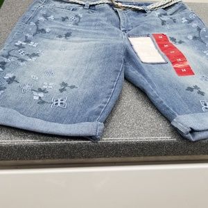 Bandolino | Shorts | Bandelino Riley Bermuda Jeans | Poshmark